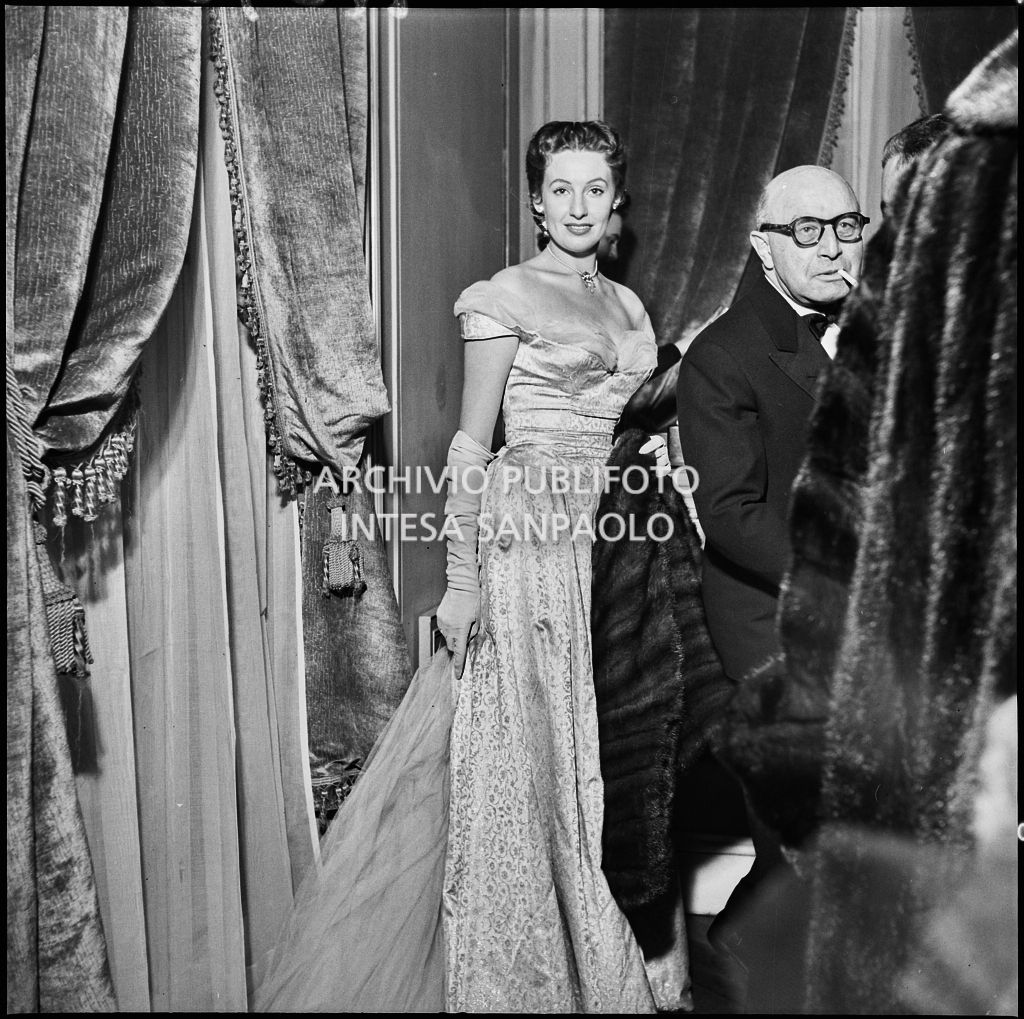 Fulvia Colombo nel foyer del Teatro alla Scala in occasione della ...